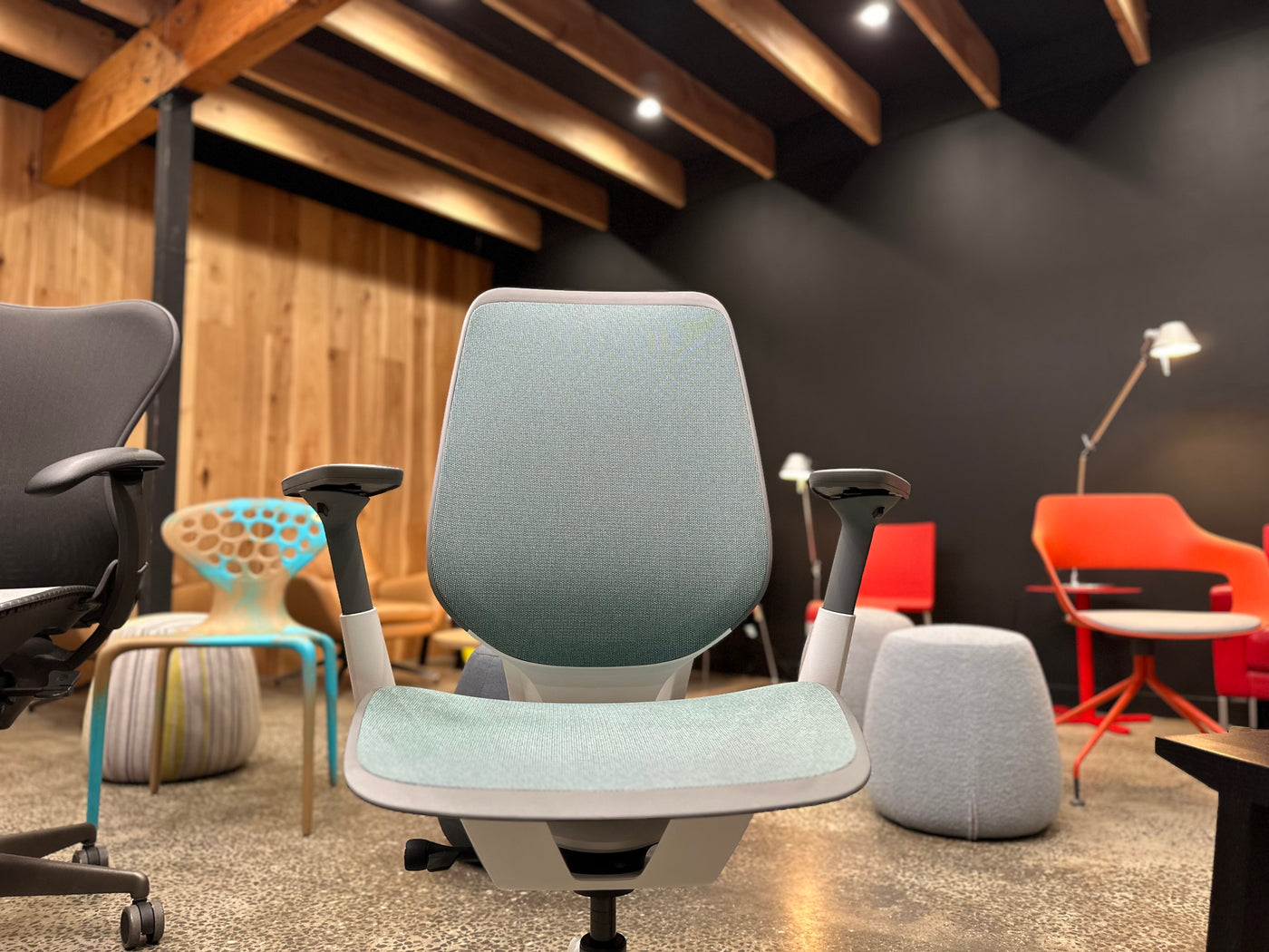 Steelcase – The Chair Co.