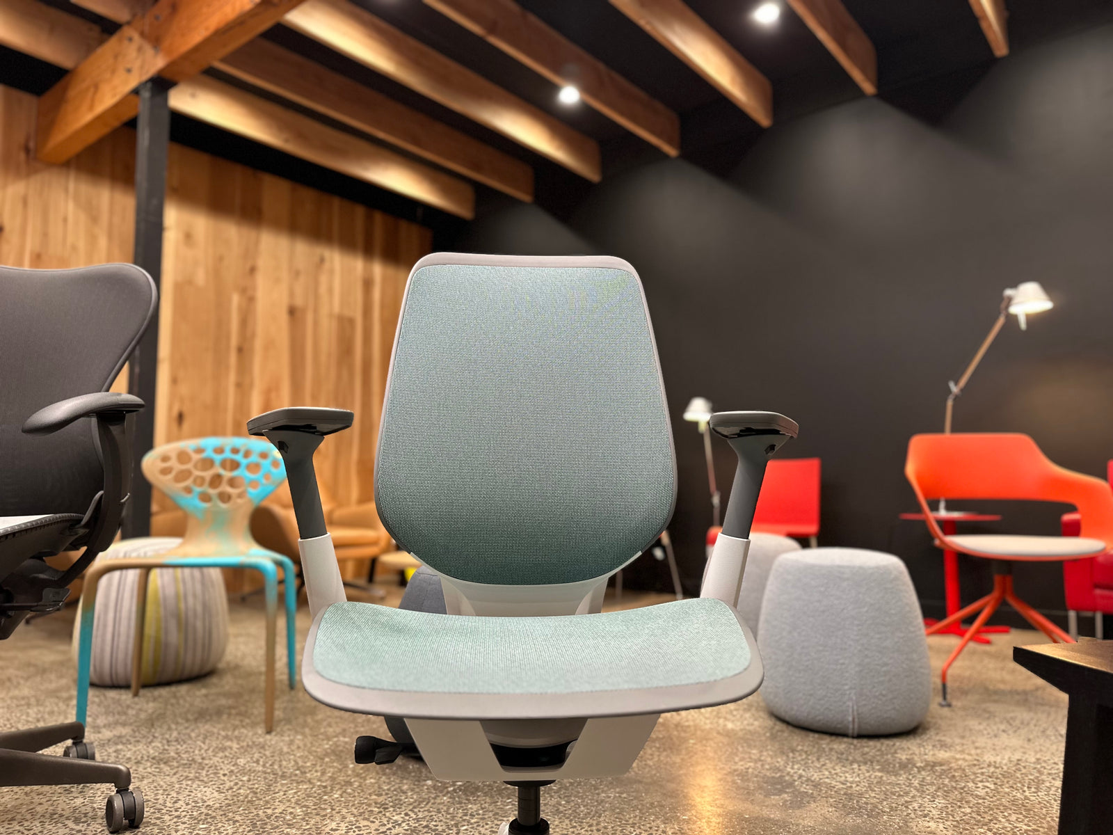 Steelcase – The Chair Co.