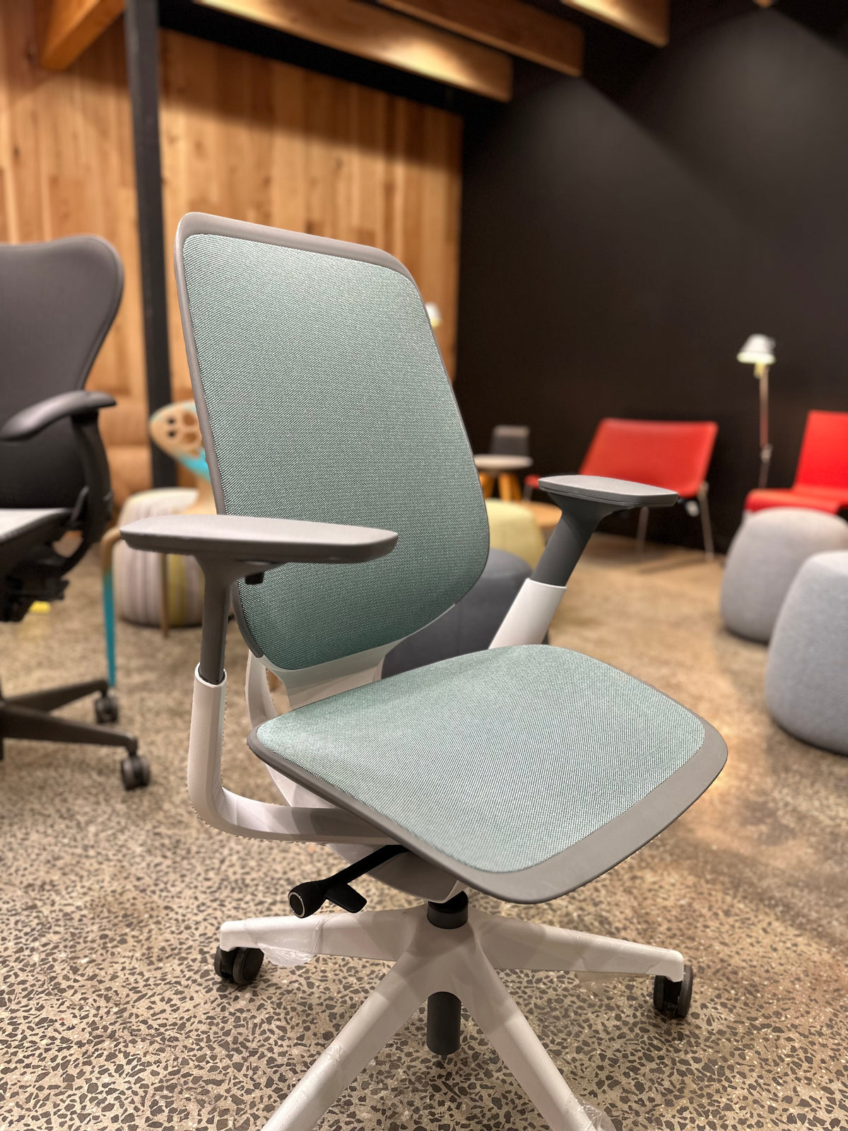 Steelcase – The Chair Co.