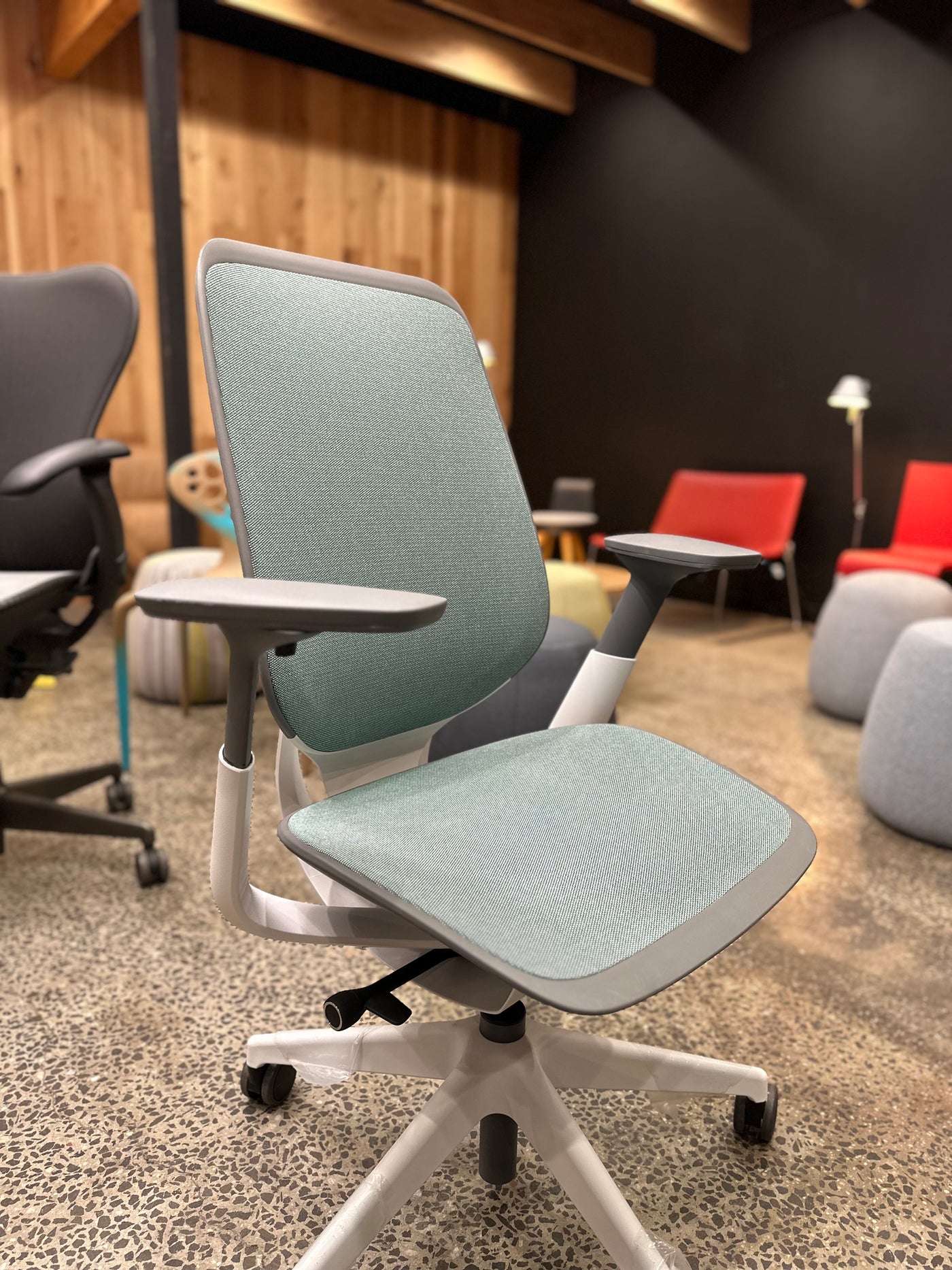 Steelcase – The Chair Co.